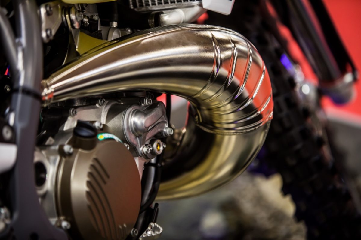 Muffler Delete: The Pros, Cons, & Costs | Master AutoTech